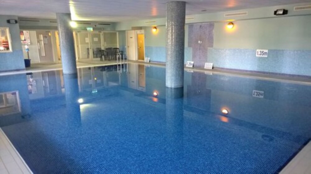 Book Pier Head Hotel in Mullaghmore | Hotels.com