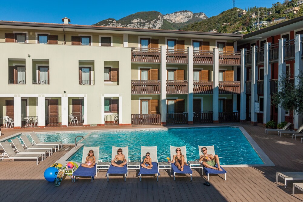 Book Club Hotel la Vela in Nago-Torbole | Hotels.com
