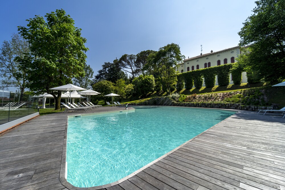 Hotel Villa Soligo - Small Luxury Hotels of the World (Farra di Soligo ...