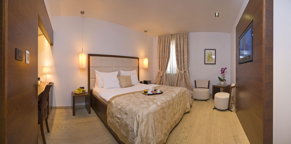 Book Hotel Marmont Heritage in Split | Hotels.com