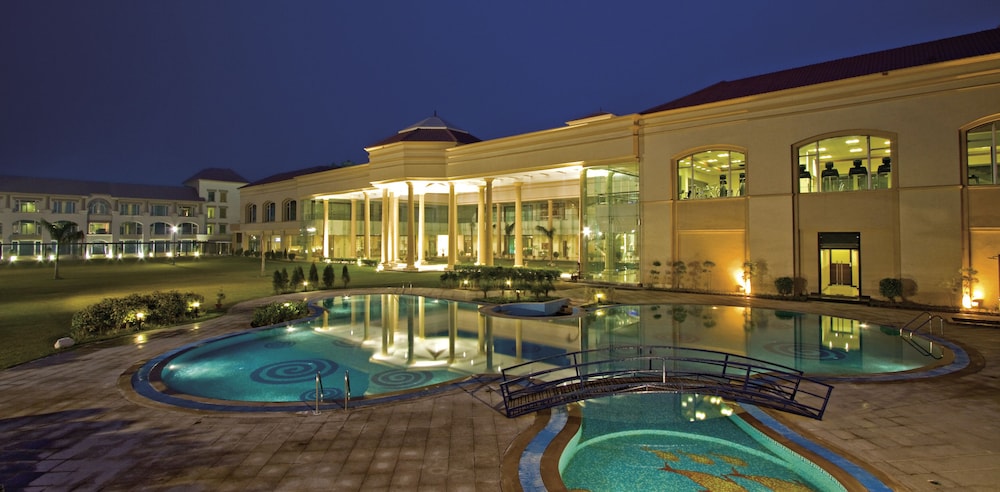 Book The Cabbana Resort & Spa in Phagwara | Hotels.com
