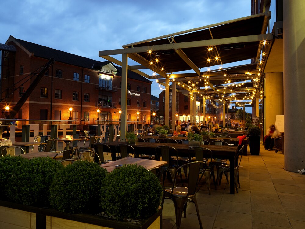 DoubleTree by Hilton Hotel Leeds City Centre, Leeds: Info, Photos ...