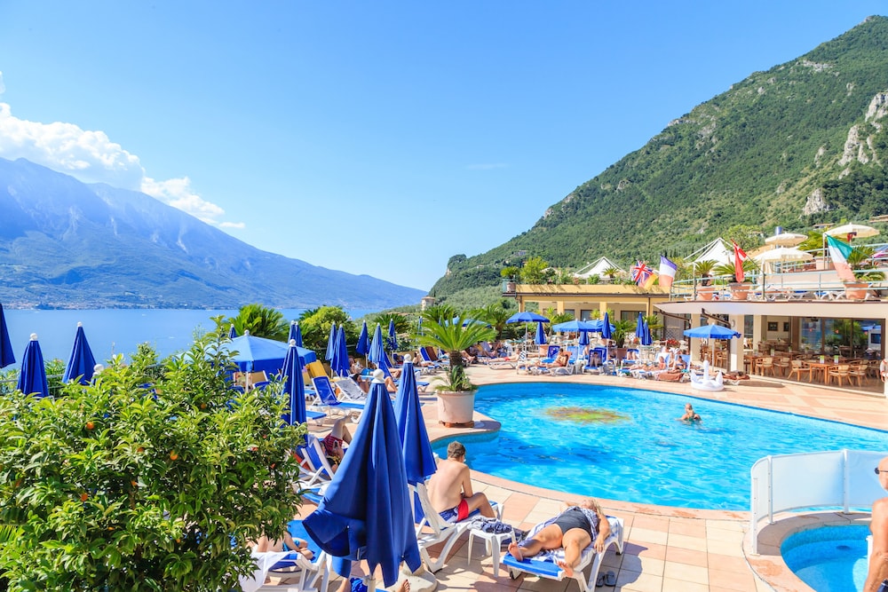 Hotel San Pietro in Limone sul Garda - Hotels.com
