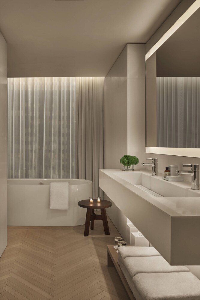 Book The Times Square EDITION in New York | Hotels.com