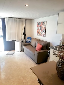 Fotografia do Studio in Estoril, With Wonderful City View and Wifi - 100 m From the Beach em Cascais