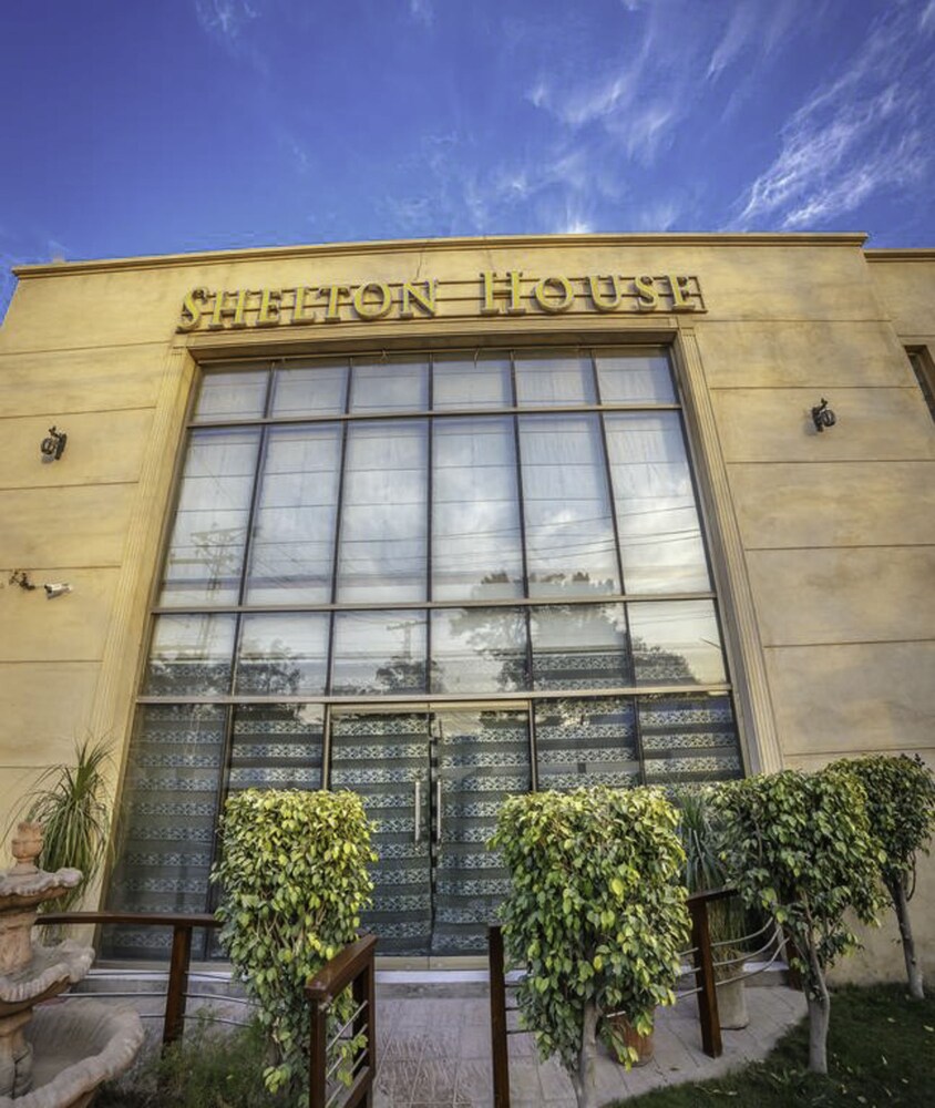 Book Shelton House in Peshawar | Hotels.com