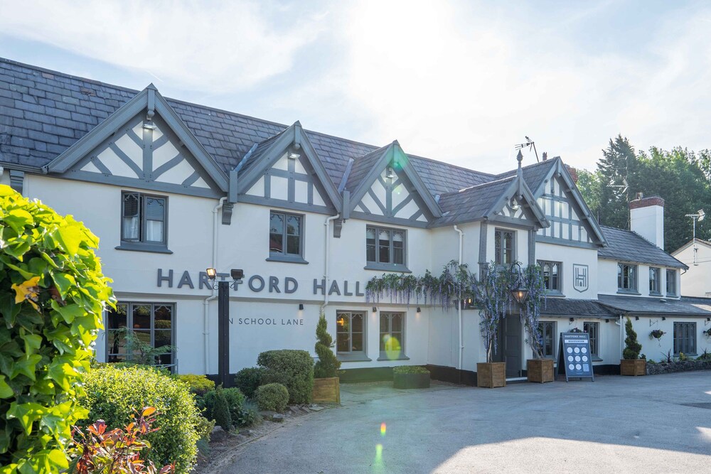 Hartford Hall on School Lane, Northwich: Info, Photos, Reviews | Book ...