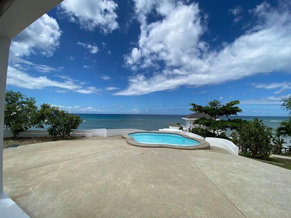 Cebu R Resort Tabuelan (Tabuelan, Philippines), Tabuelan hotel ...