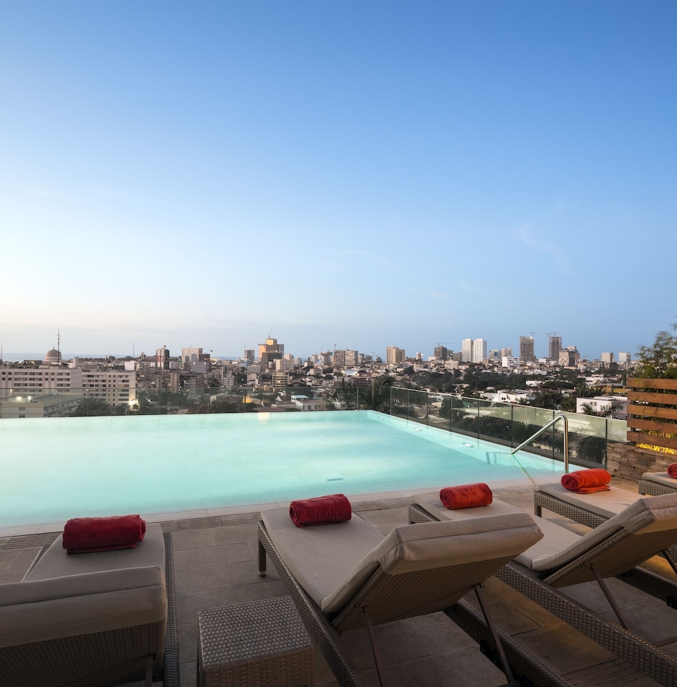 Book Hotel Alvalade in Luanda | Hotels.com