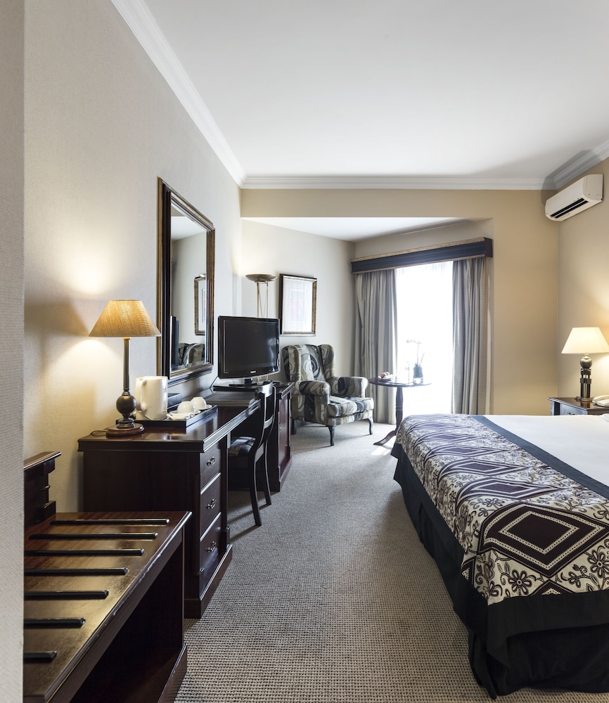 Book Hotel Alvalade in Luanda | Hotels.com