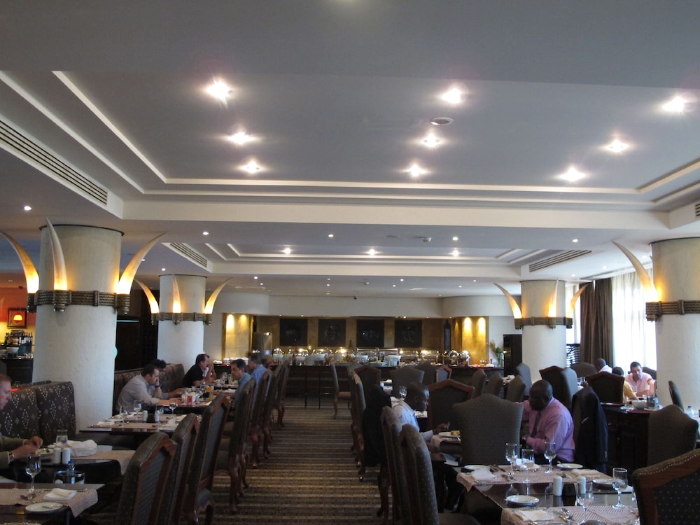 Book Hotel Alvalade in Luanda | Hotels.com