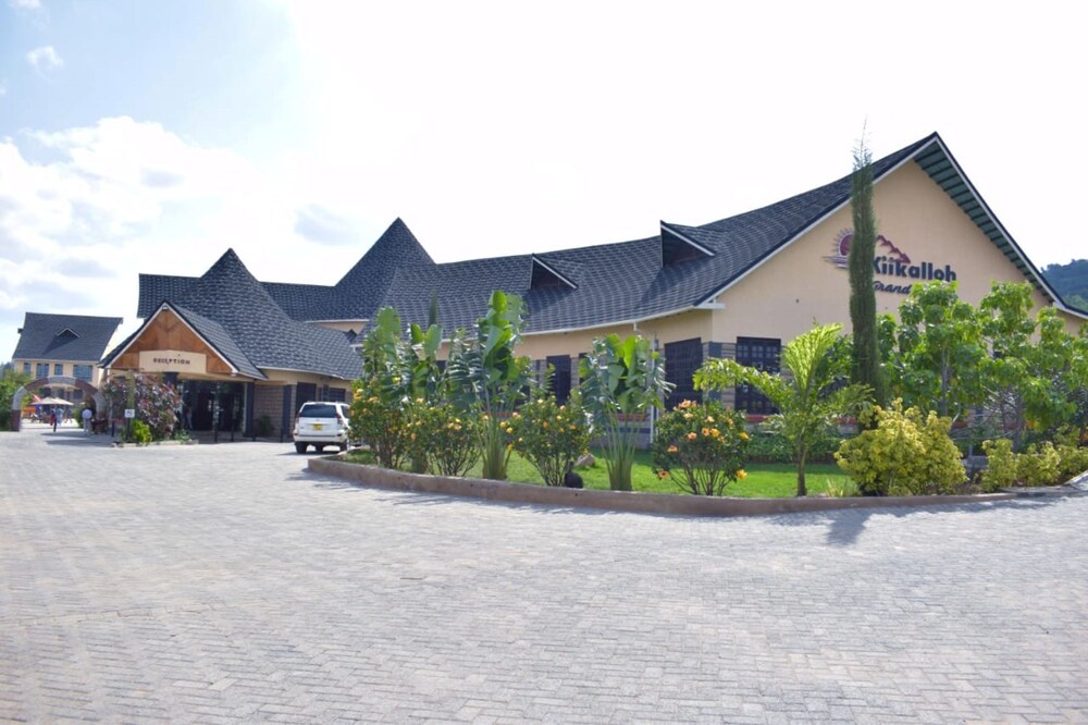 Book Kiikaloh Grand Resort in Machakos | Hotels.com