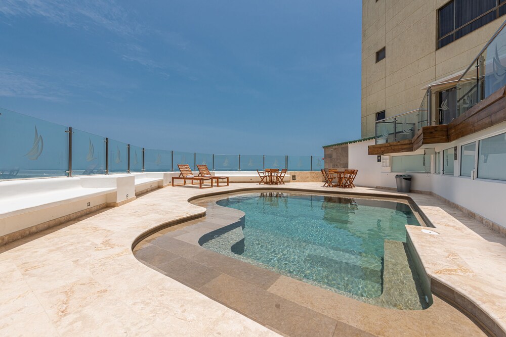 Book Hotel Regatta Cartagena in Cartagena | Hotels.com