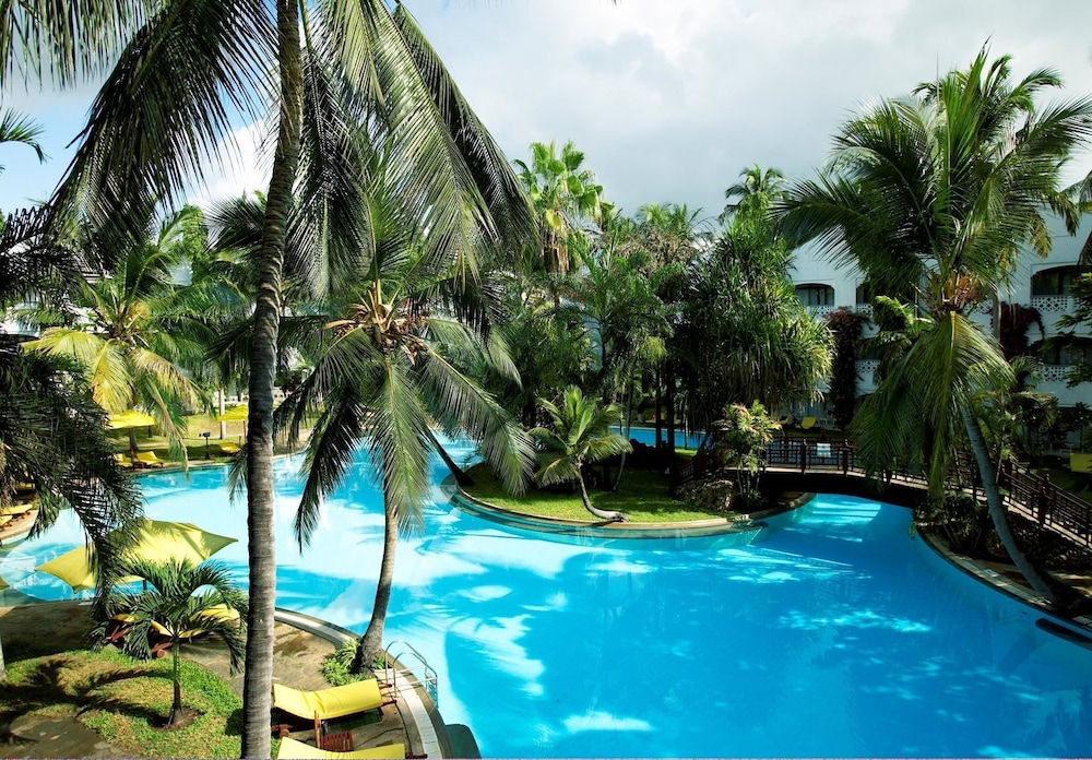 Book Sarova Whitesands Beach Resort & Spa, Mombasa, Kenya - Hotels.com