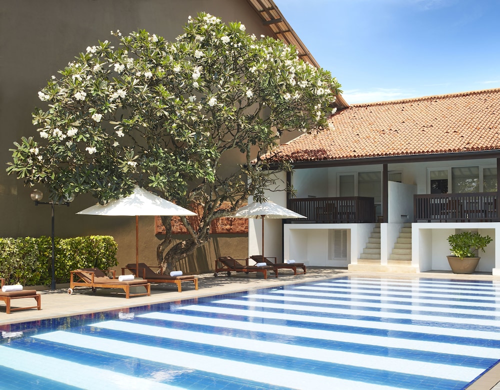 Book Jetwing Blue in Negombo | Hotels.com