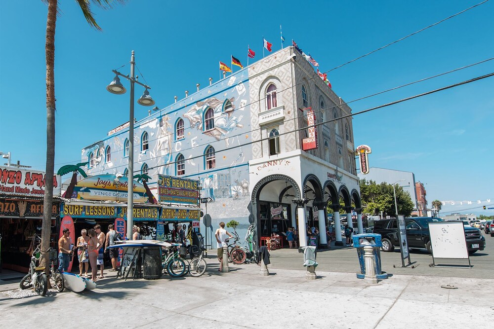 Book Samesun Venice Beach in Venice | Hotels.com