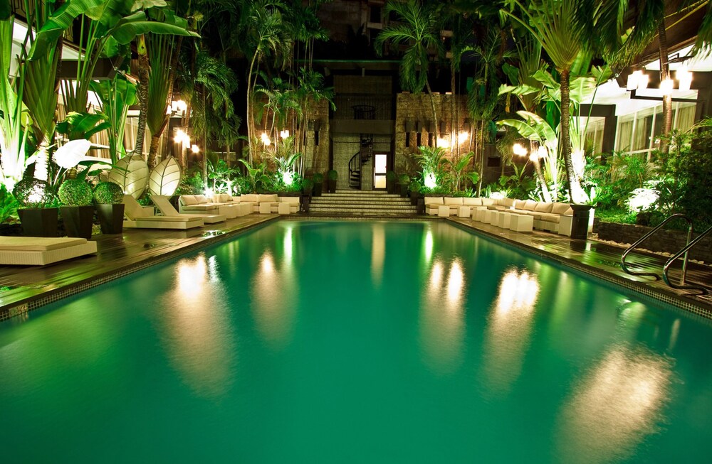 Book The Sulo Riviera Hotel in Quezon City | Hotels.com