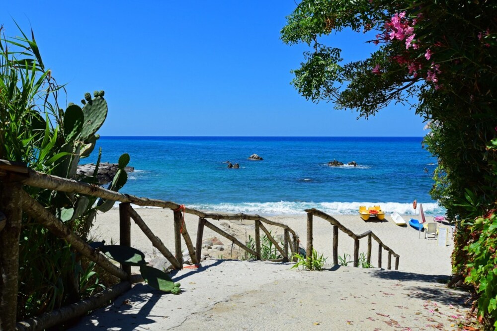 Prenota Villaggio La Pizzuta a Parghelia - Hotels.com