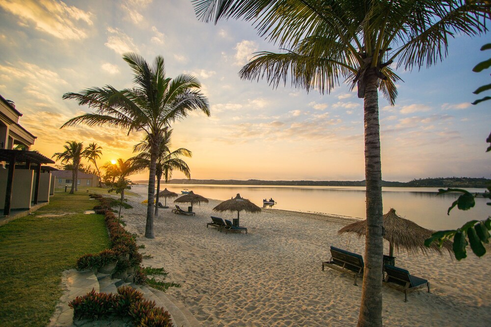 Book San Martinho Beach Club in Praia do Bilene | Hotels.com