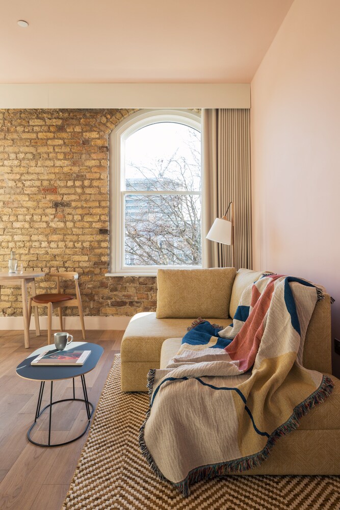 Zanzibar Locke, Dublin: Info, Photos, Reviews | Book at Hotels.com