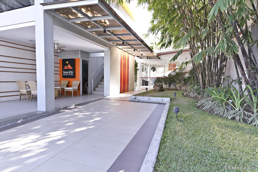 Escario Central Hotel, Cebu: Info, Photos, Reviews | Book at Hotels.com