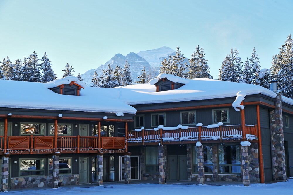 Book Mountaineer Lodge in Lake Louise | Hotels.com Book Mountaineer Lodge in Lake Louise | Hotels.com