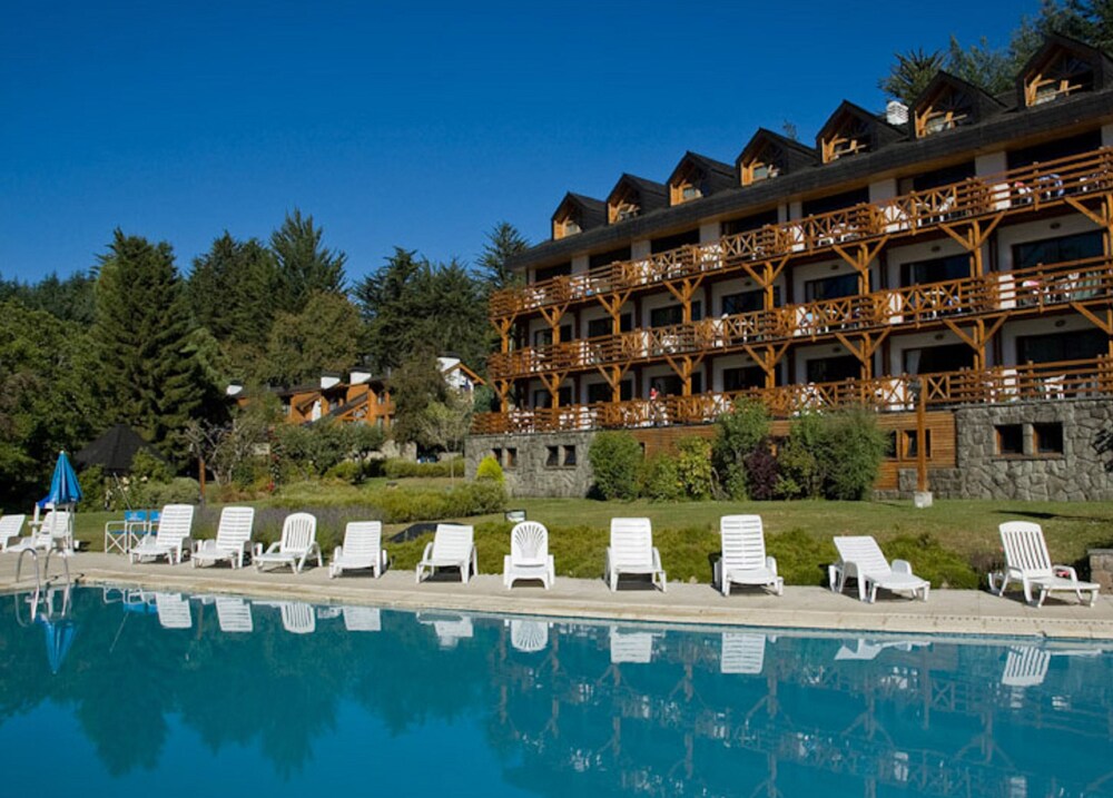 Book Bahía Manzano Resort in Villa La Angostura | Hotels.com