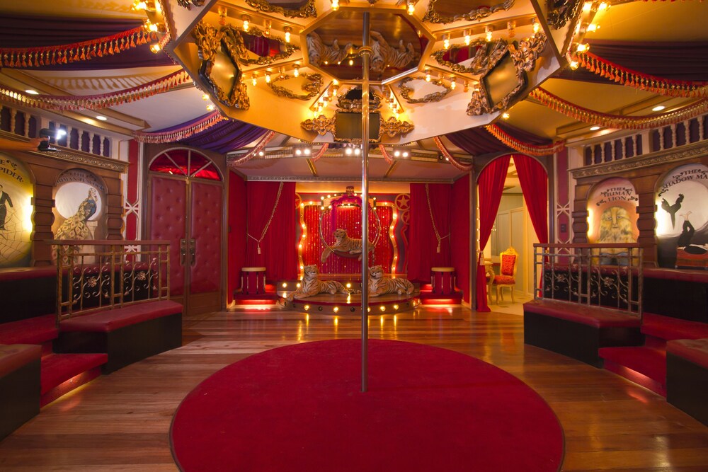 Victoria Court Suites (Pasig, Philippines), Pasig hotel discounts ...