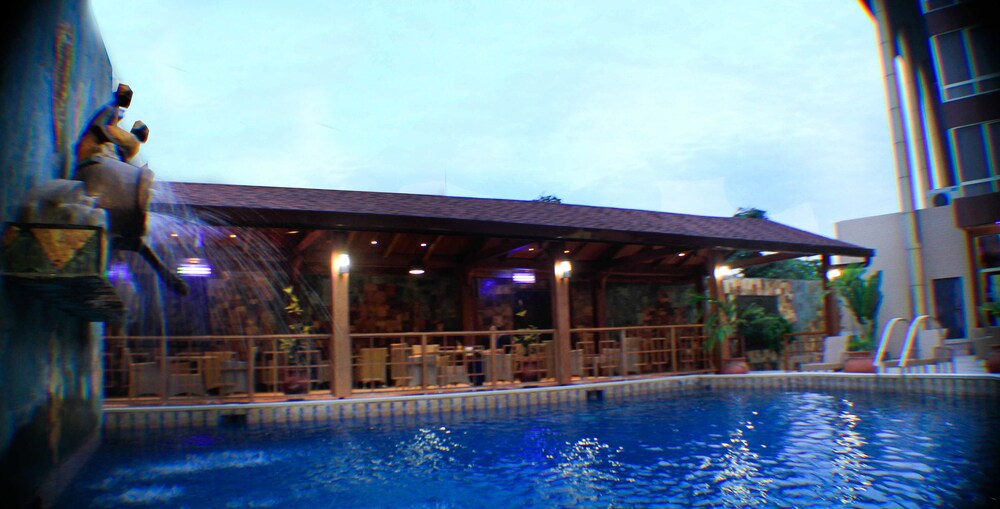 Book Royal Nick Hotel in Tema | Hotels.com