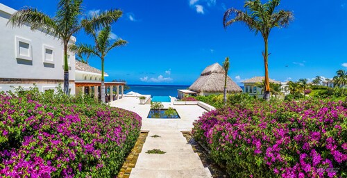 Top Hotels in Roatan, Honduras - Cancel FREE on most hotels | Hotels.com