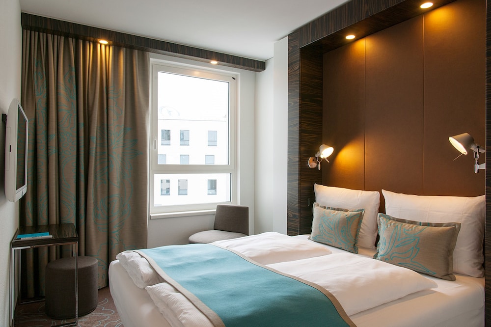 Book Motel One Brussels, Brussels, Belgium - Hotels.com