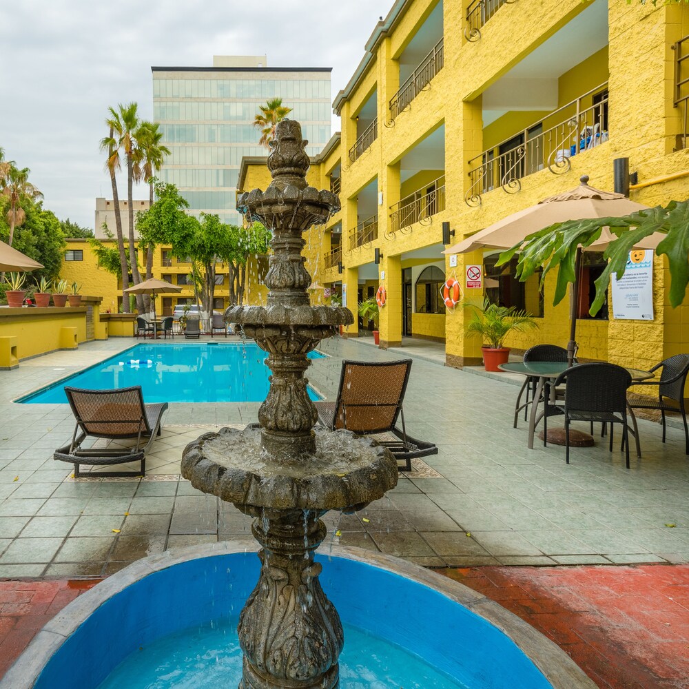 Book Hacienda del Rio in Tijuana | Hotels.com