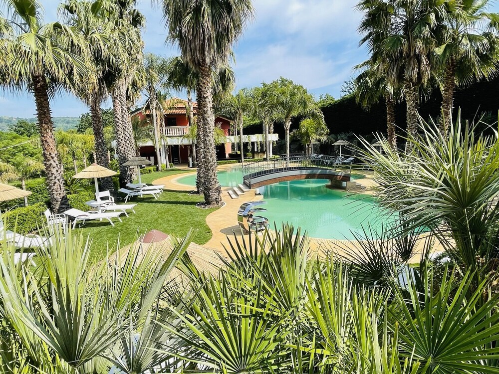 Book Villa Caribe Restaurant Resort & Spa in Spigno Saturnia | Hotels.com