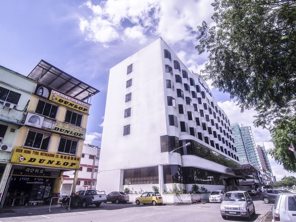 Book Kuching Park Hotel in Kuching | Hotels.com