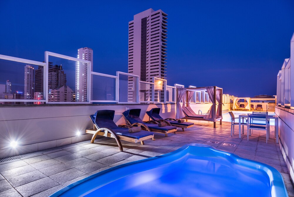 Holiday Inn Express Cartagena Bocagrande (Cartagena, Colombia ...